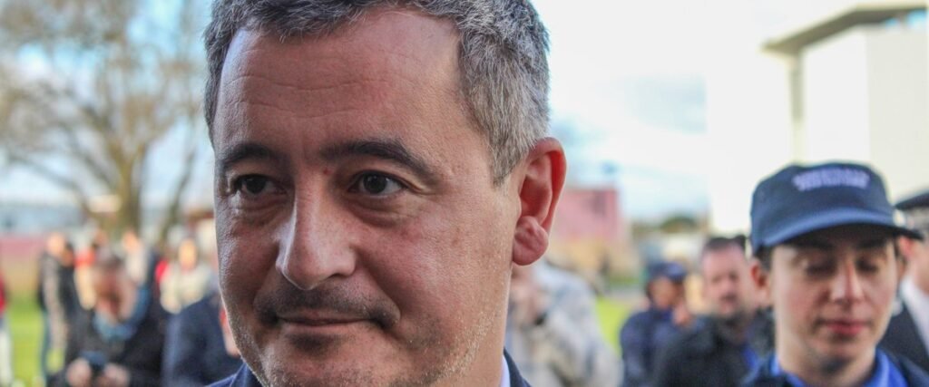VIDEO. Gérald Darmanin marche qu’il ira “voir” Nicolas Sarkozy “en ...
