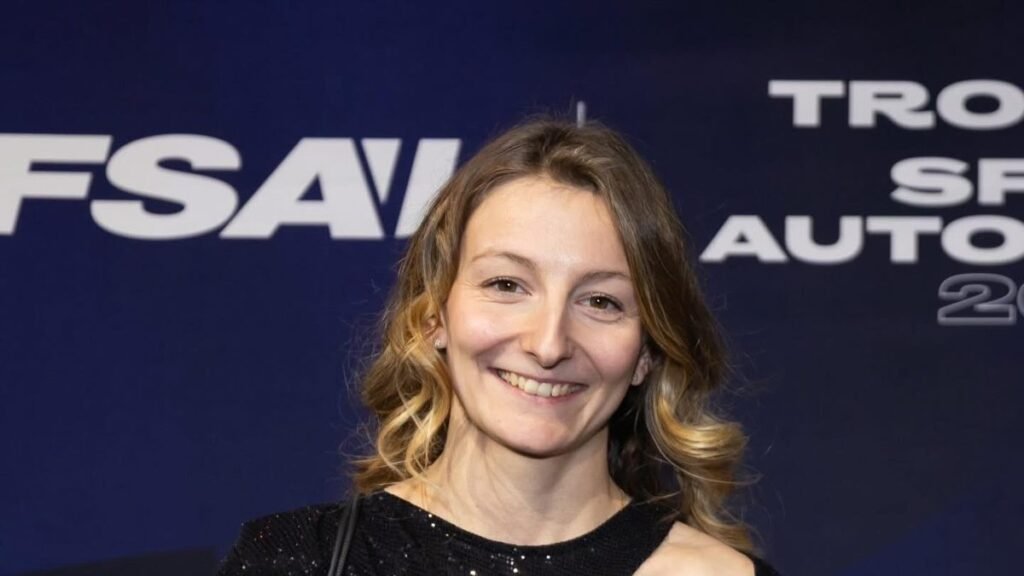 Doriane Pin, batelier de expansion de Mercedes F1, réuni le team ...